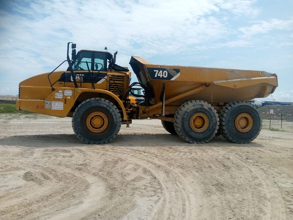 Caterpillar 740 Articulated Dump Truck | Chai Hoe Huat Machinery Pte. Ltd. | SG