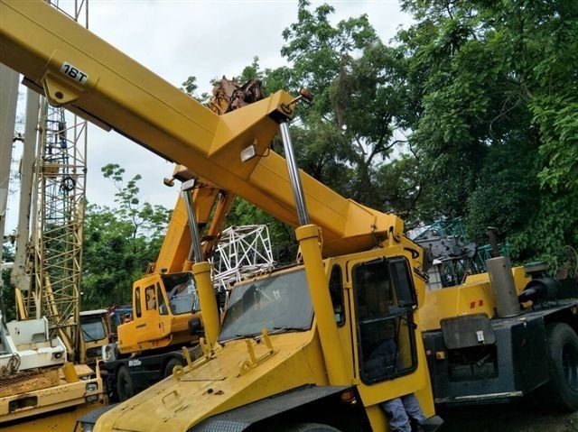 Franna AT18 Pick and Carry Crane | Chai Hoe Huat Machinery Pte. Ltd. | SG