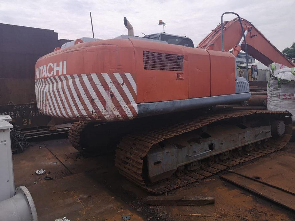 Hitachi ZX330-3 Long Arm Excavator | Chai Hoe Huat Machinery Pte. Ltd. | SG