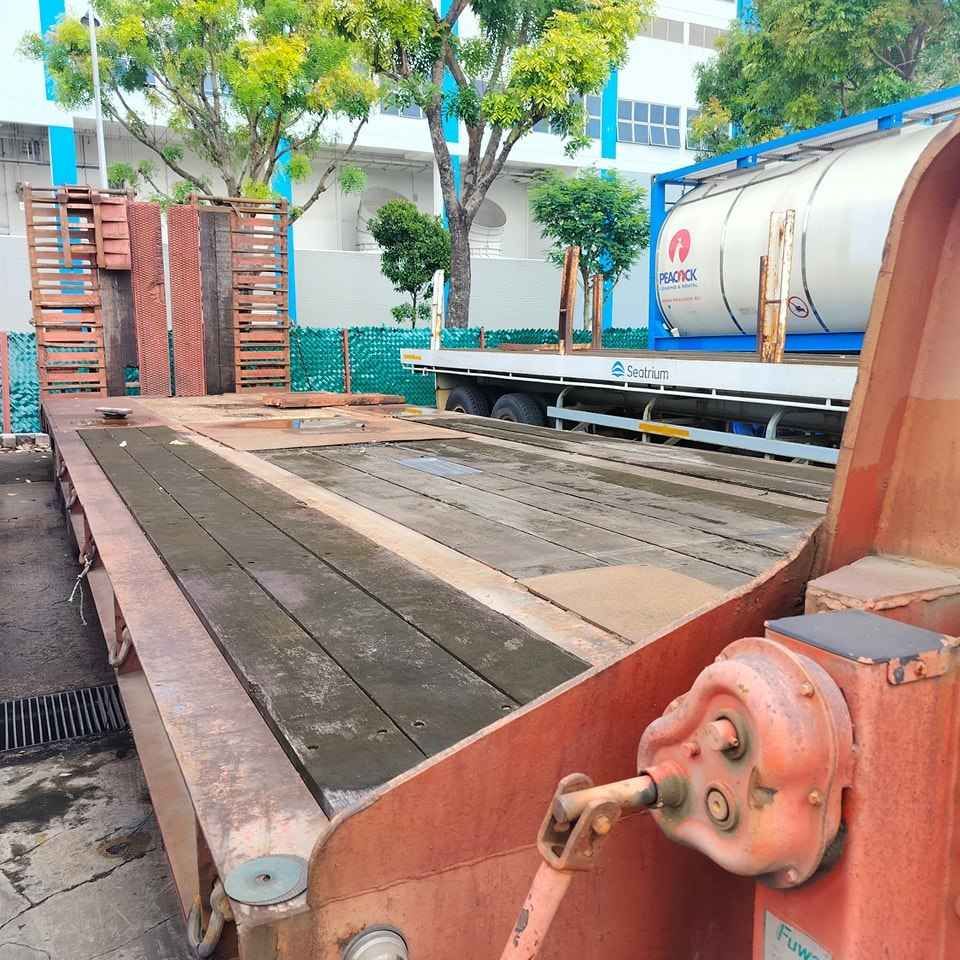 Low Bed 3-axles Trailer | Chai Hoe Huat Machinery Pte. Ltd. | SG