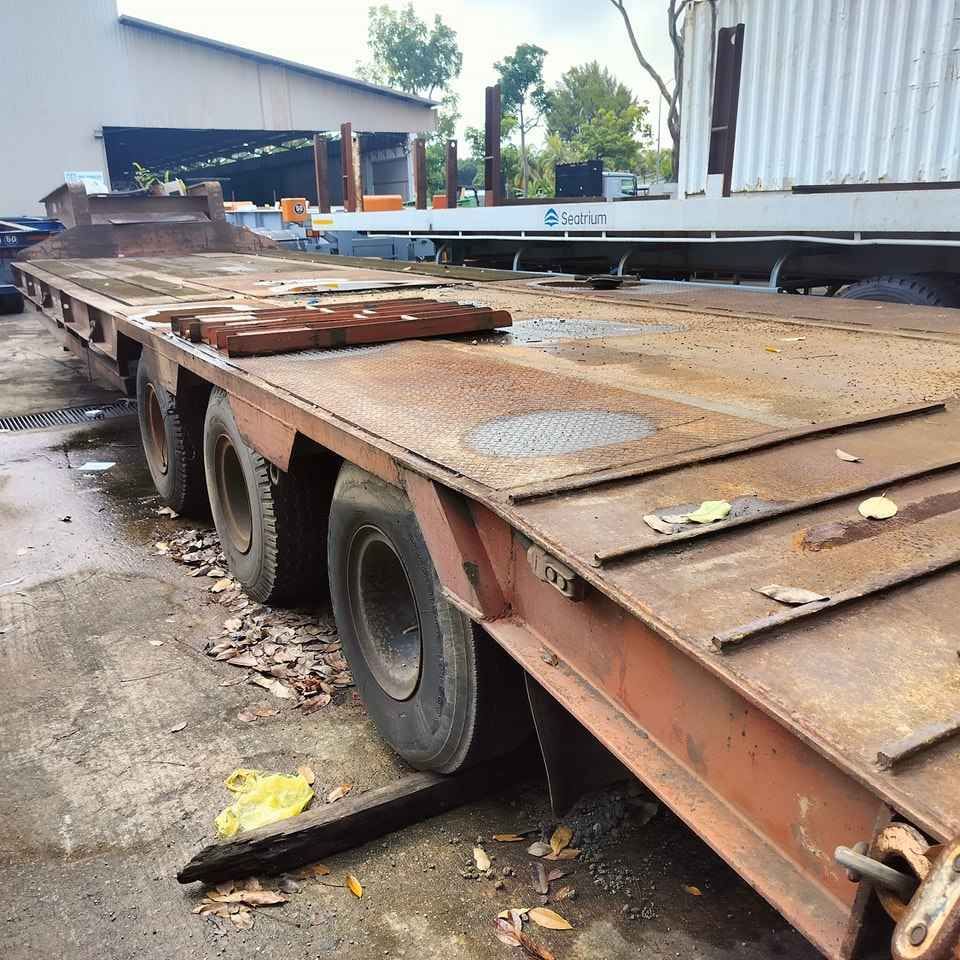 Low Bed 3-axles Trailer | Chai Hoe Huat Machinery Pte. Ltd. | SG
