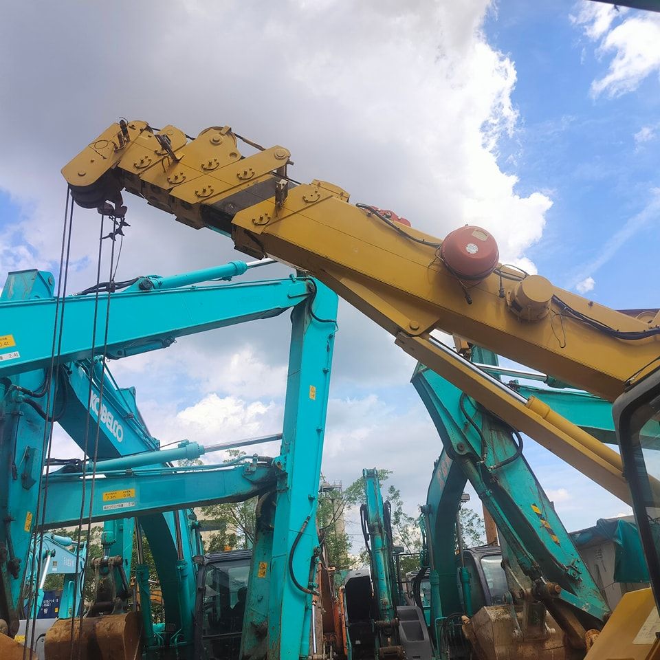 Maeda CC505 Crawler Crane | Chai Hoe Huat Machinery Pte. Ltd. | SG