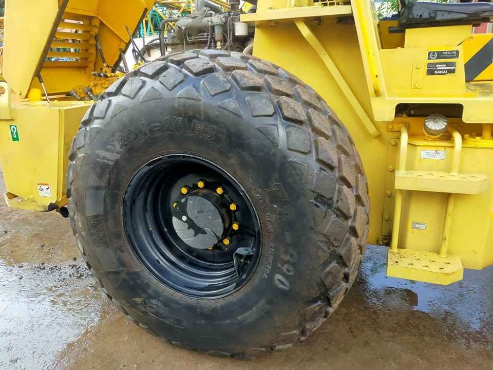 Sakai SV512D-H Vibrating Roller | Chai Hoe Huat Machinery Pte. Ltd. | SG