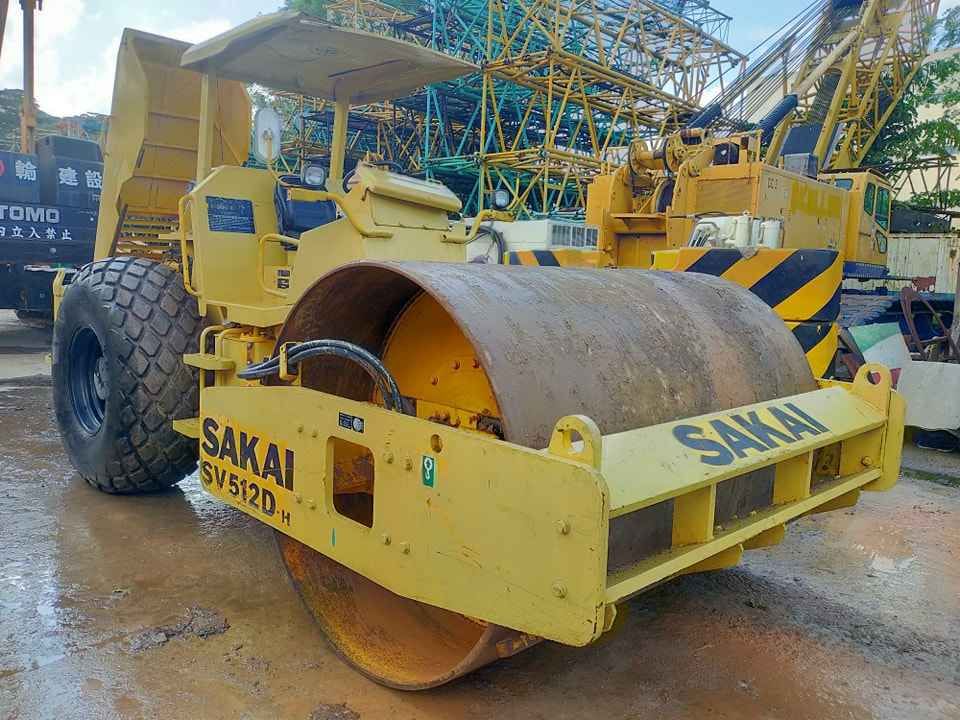 Sakai SV512D-H Vibrating Roller | Chai Hoe Huat Machinery Pte. Ltd. | SG