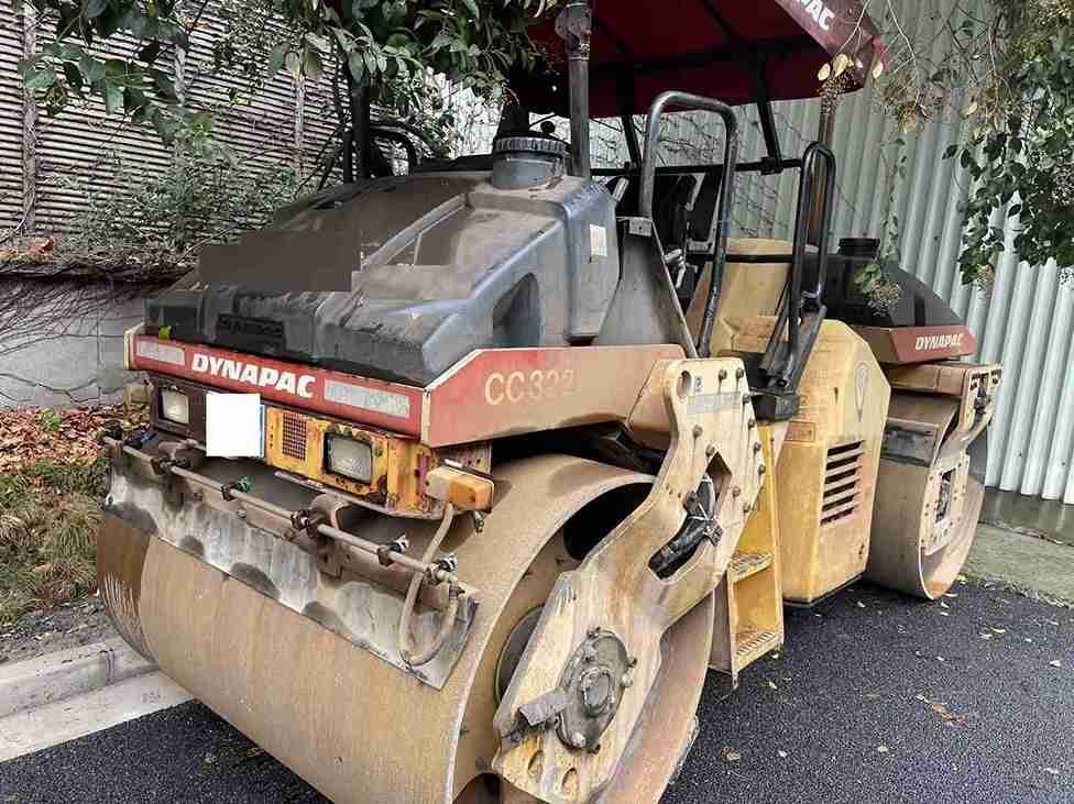 Dynapac Drum Roller Model CC322 | Jpn Industrial Trading Pte Ltd | SG