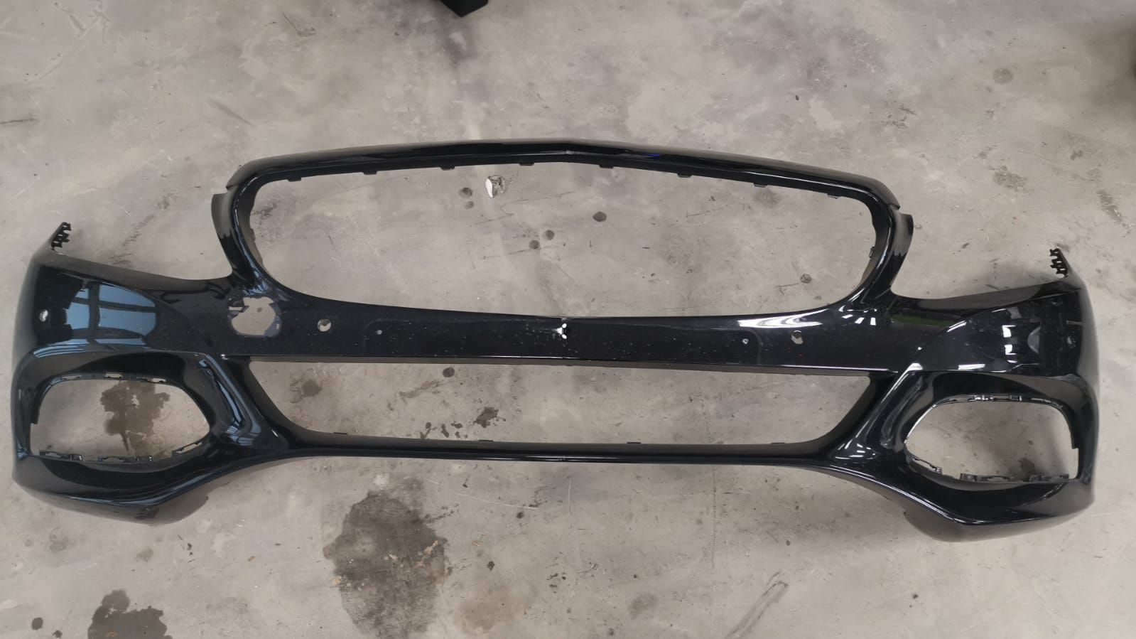 【Like New!】Mercedes Benz C Class W205 Front Bumper