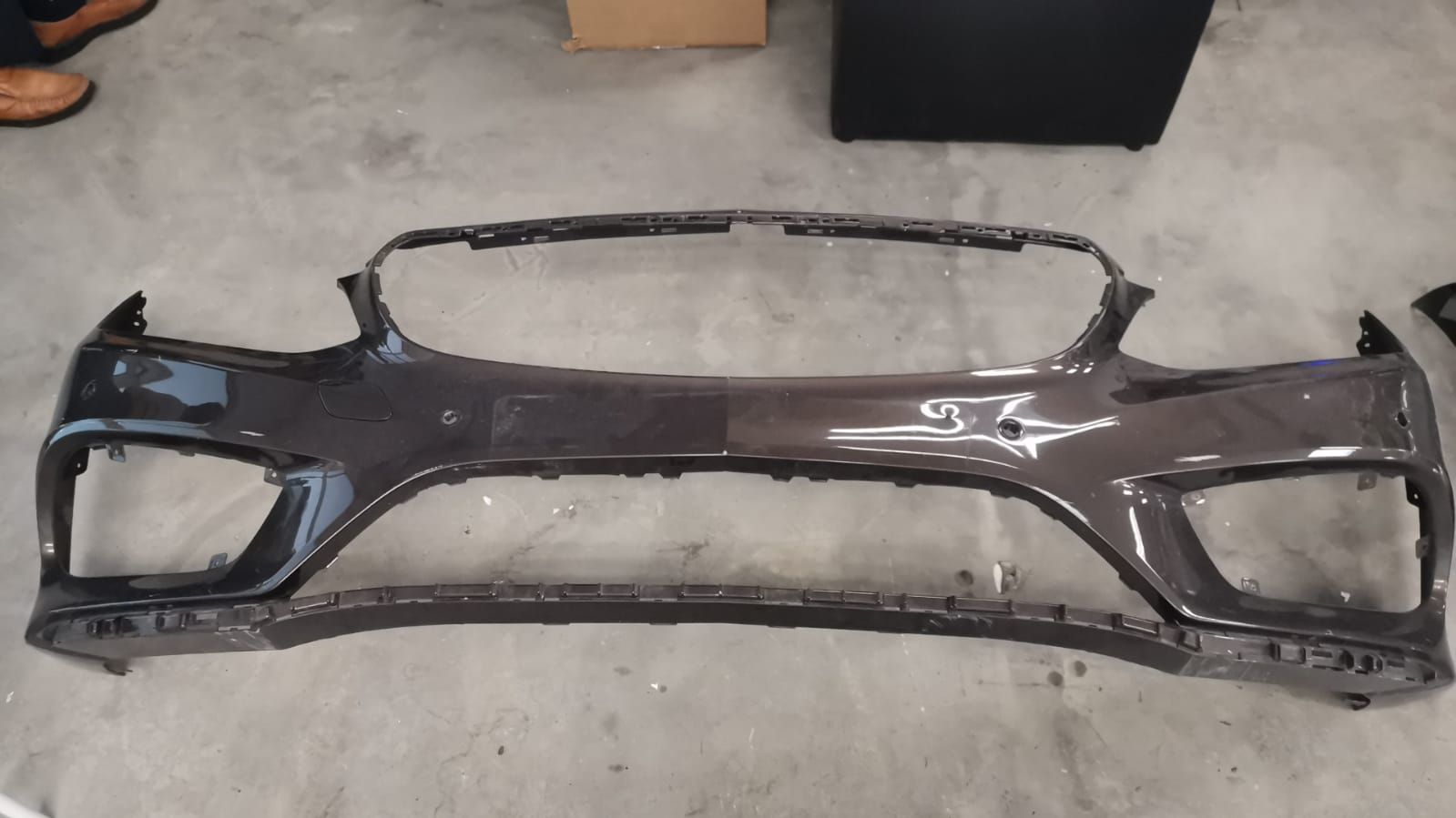 【Like New!】Mercedes Benz E Class W212 Front Bumper